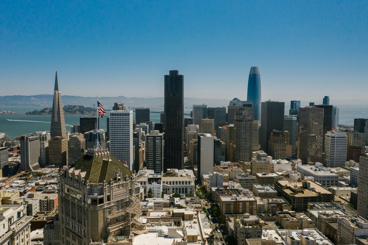 Salesforce no contratará más ingenieros de software en 2025